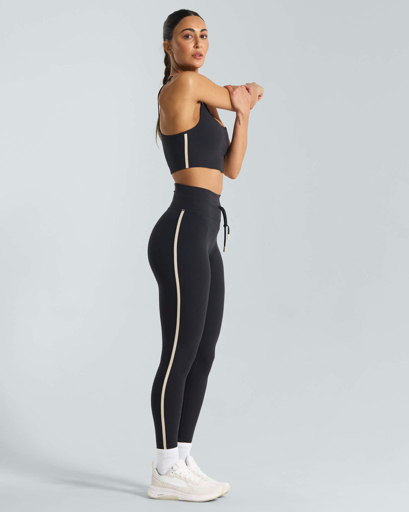 Women's Inflow Lightweight Bra & MUNICIPAL